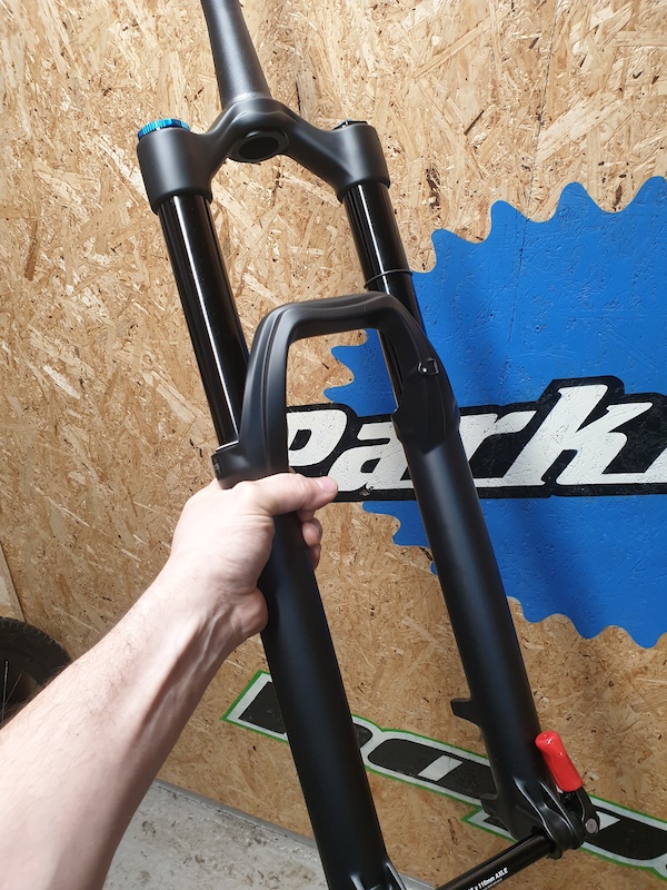 2022 Fox 36 Float Performance Elite Grip2 650b 160mm For Sale