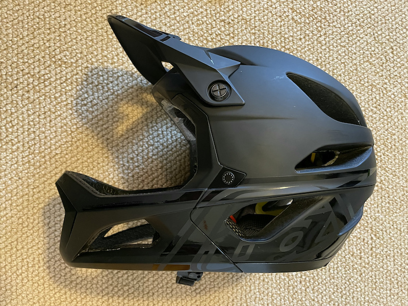 2021 TLD Stage Helmet with MIPS size MD/LG For Sale