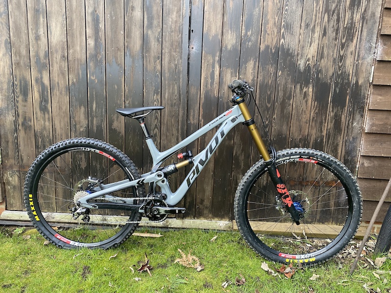 2021 Pivot Phoenix 29 Large For Sale