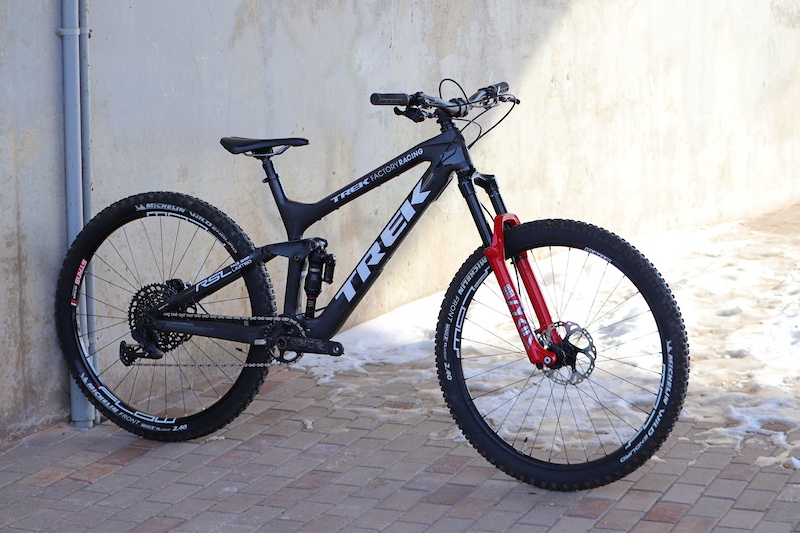 2020 Trek Slash 9.9 + Extras For Sale