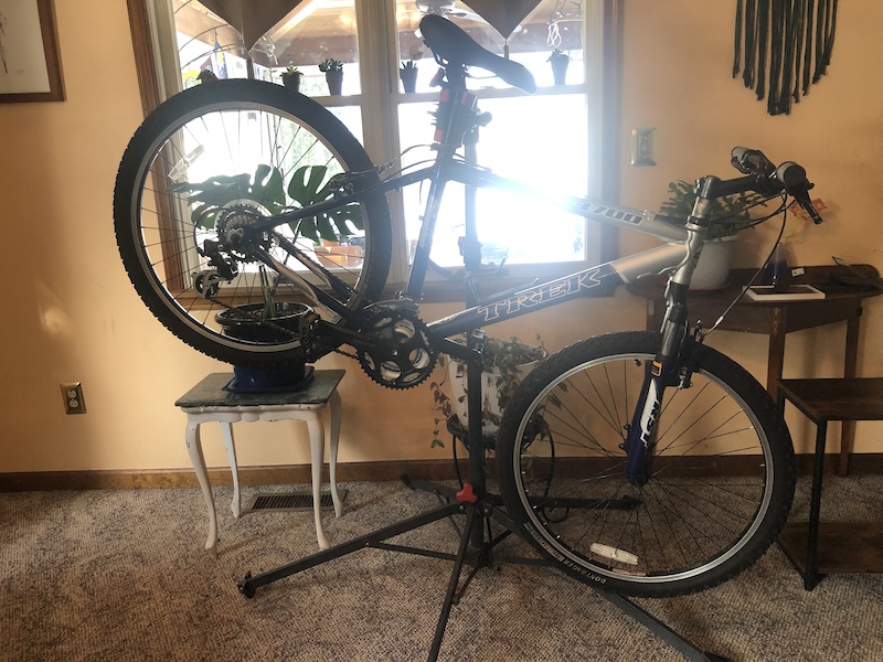 2015 Trek 3700 Mountain Bike For Sale