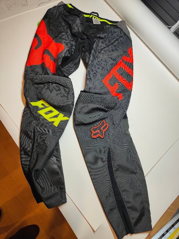 Fox Demo DH camo trousers 34" For Sale