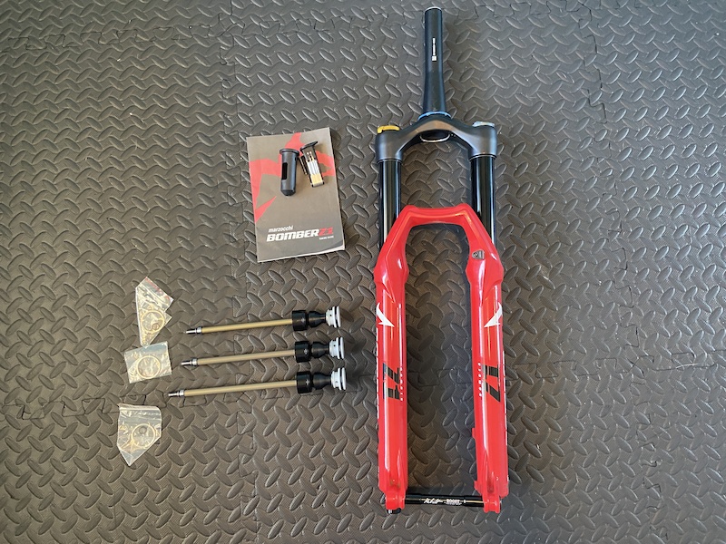 2020 Marzocchi Bomber Z1 29 44os 140mm - 170mm Air Springs For Sale