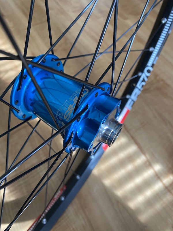 Like New Chris King ISO Disc Front Wheel!! For Sale