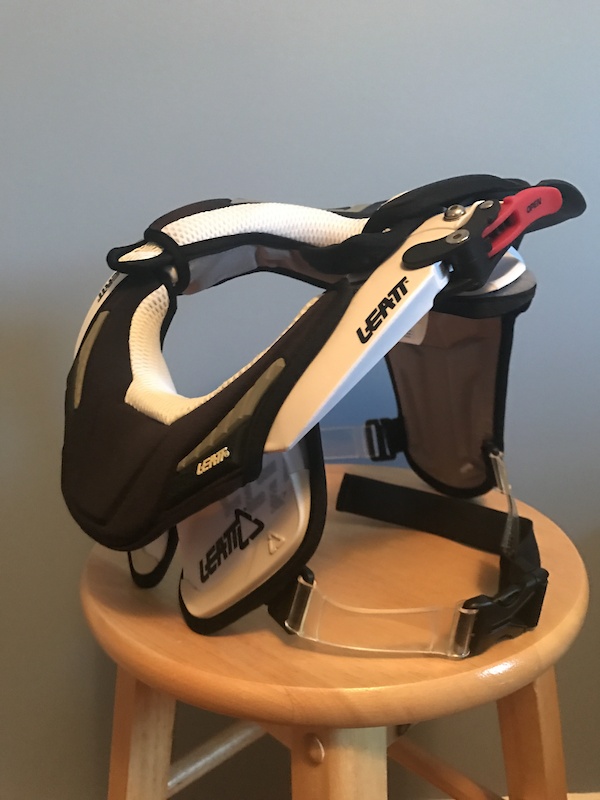 Leatt GPX RACE neck brace For Sale