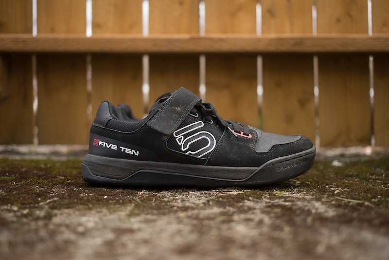 2021 Five Ten Hellcat Clipless (Size 12) For Sale