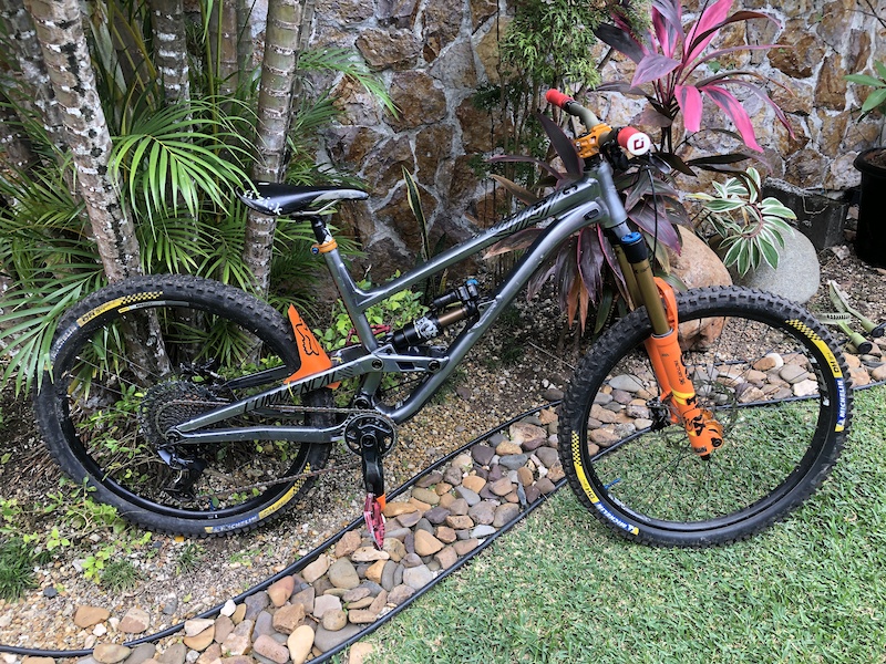 2020 Commencal Clash CUSTOM For Sale