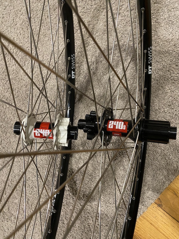 26” Dt Swiss 240 on dt Swiss 5.1 rims 150mm/20x110 For Sale