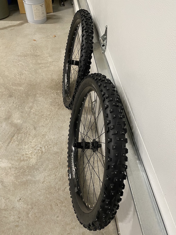 2021 Bontrager Powerline Comp 40 27.5+ wheelset For Sale