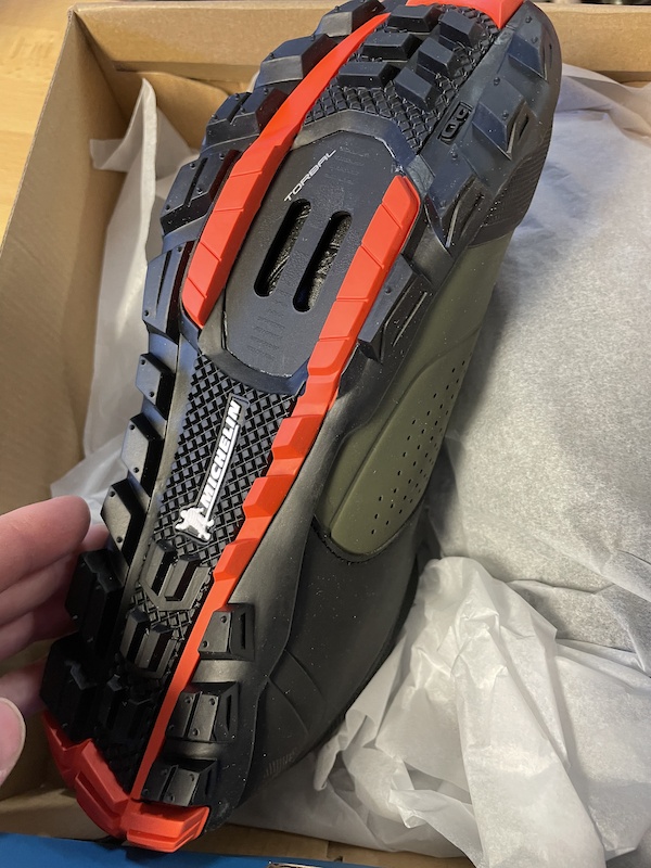 2021 Shimano ME7 shoe For Sale