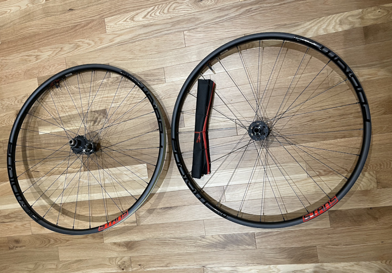 2020 Stans 29" Carbon Podium SRD Wheelset For Sale