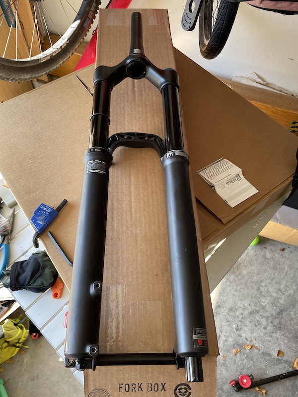 2019 Fox 36 Grip 2 upgrade 160mm travel 44 offset boost For Sale