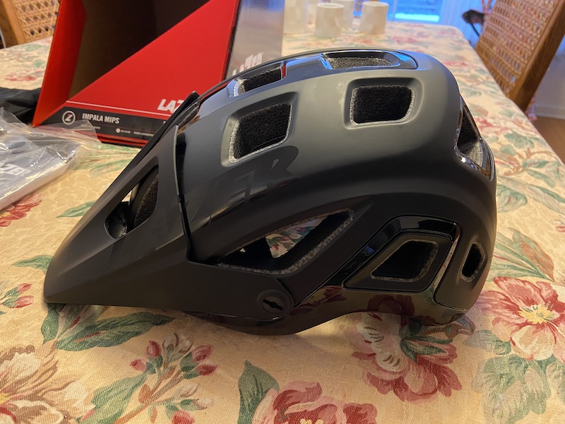 2022 Lazer Impala MIPS, brand new, size large For Sale