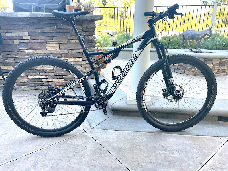 2017 Specialized Epic w/Roval Carbon Wheels For Sale