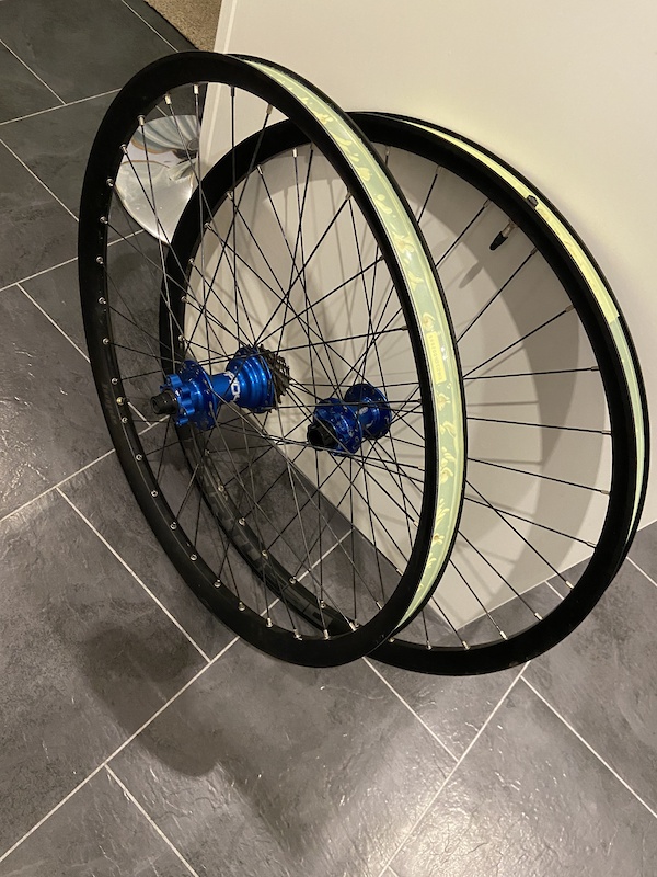 2020 Almost new Hope Pro4 Fortus 30 rims For Sale