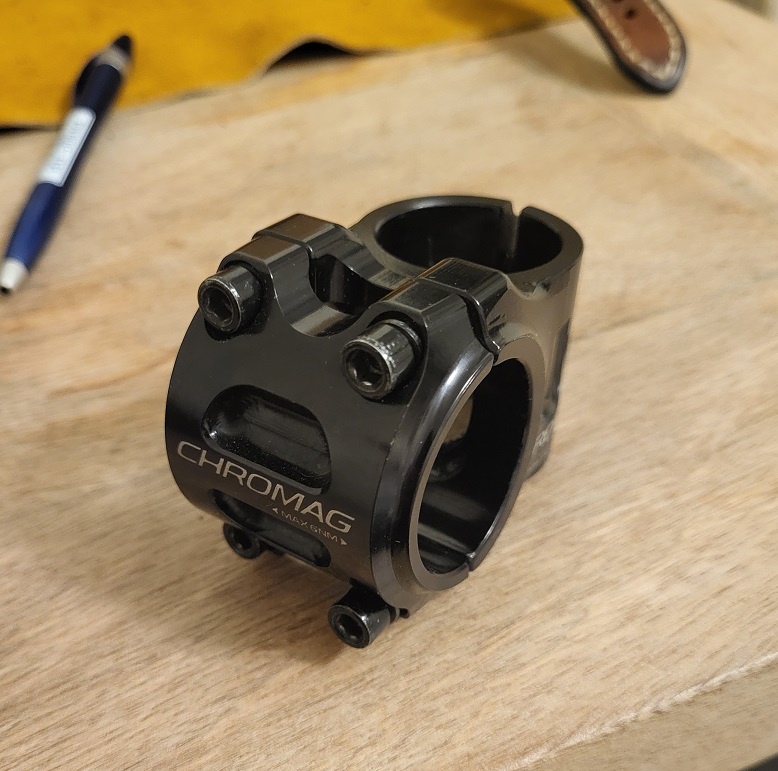 2021 Chromag Ranger V2 31mm shorty Black 31.8 For Sale