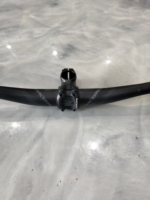 2020 Race Face bars and stem For Sale