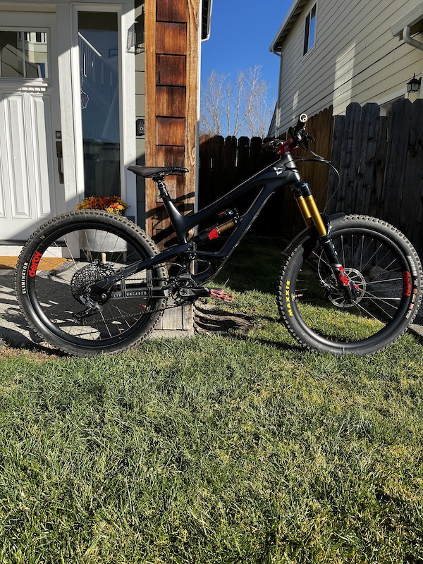2020 YT Capra For Sale
