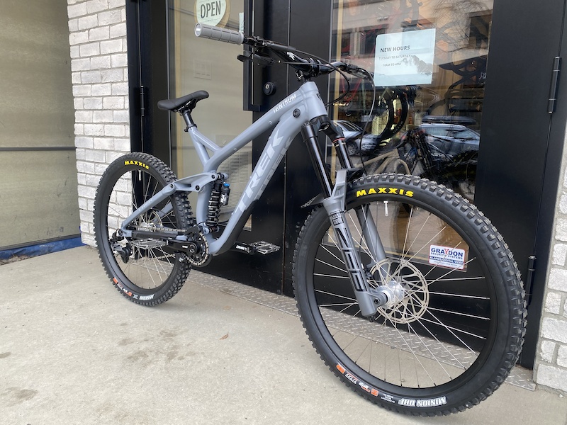 2022 CUSTOM ,Trek Session Park/ Rampage Build For Sale