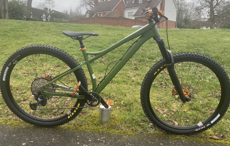 2021 Banshee Paradox V3 Medium Big Spec Hope Rock Shox For Sale