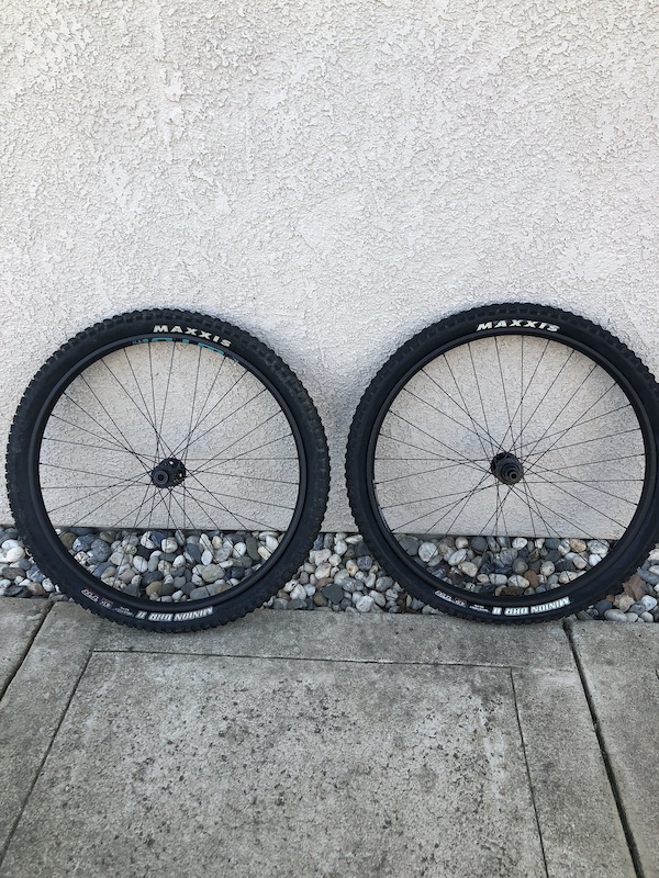 29 in wheelset with Maxxis tires For Sale