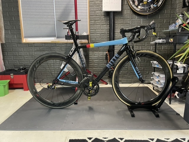 Ritte Vlaanderen Carbon Road Bike - 54cm For Sale