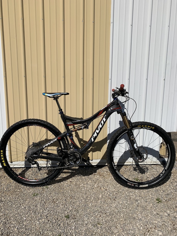 Pivot Mach 429 Carbon For Sale