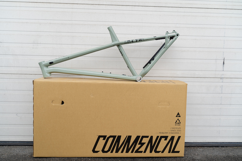 2021 Commencal Meta HT Large frame never riden. For Sale
