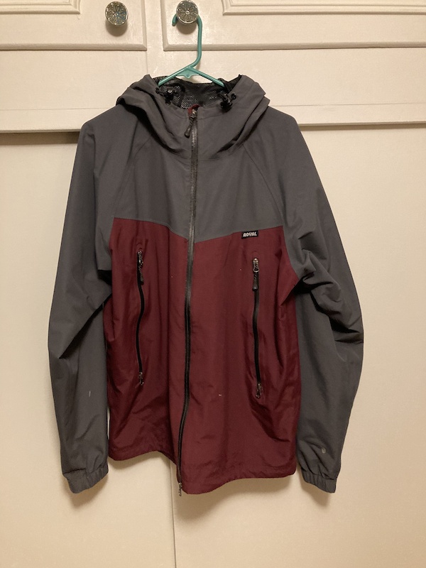 2018 Royal Racing Matrix Jacket size XL For Sale