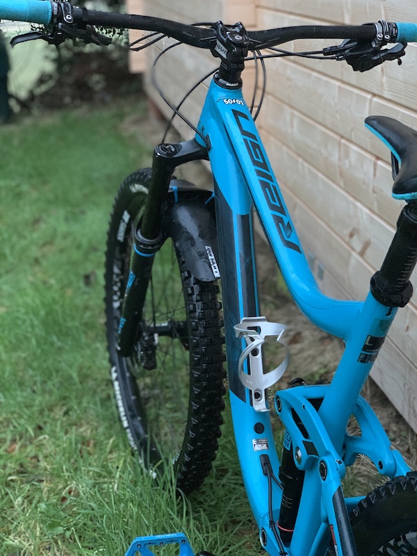 2017 Giant Reign, Large frame, Blue enduro bike OFFERS! For Sale