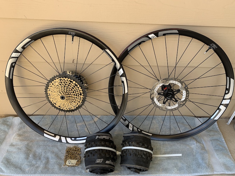 ENVE M630 Carbon rims and DT Swiss 240 hubs For Sale