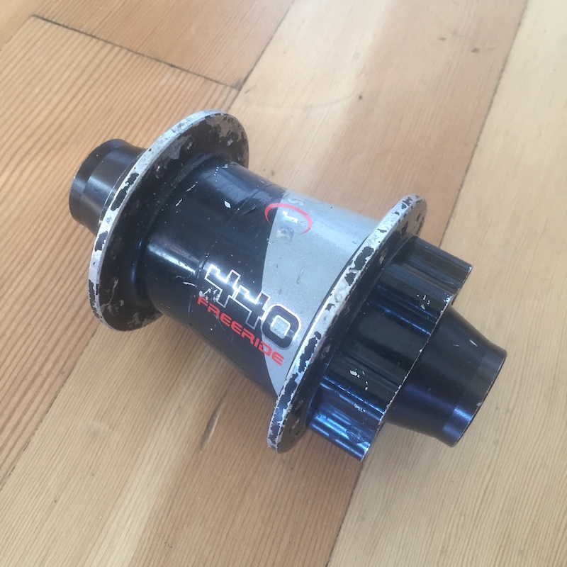 DT Swiss 440 Freeride 20 x 110 front hub (369) For Sale