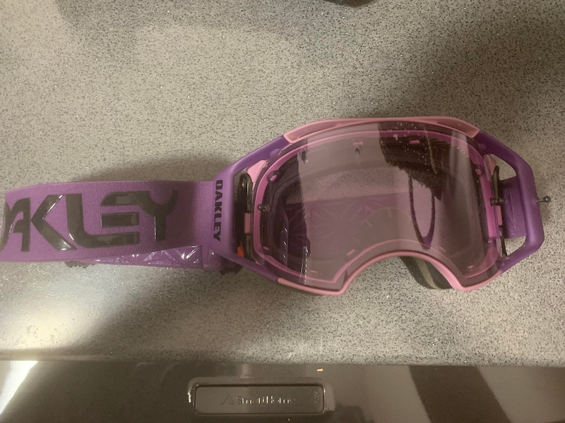 2021 Oakley Airbrake MTB Goggles For Sale