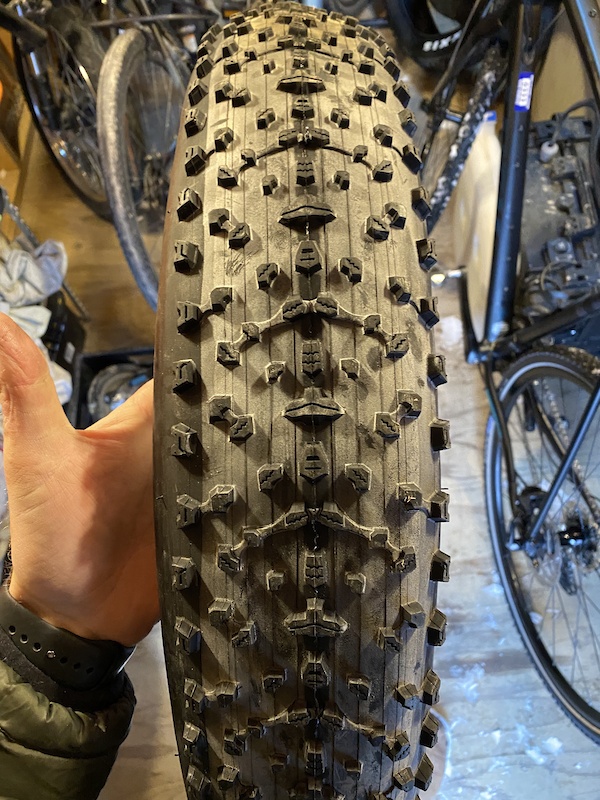 2021 2x Brand New Maxxis Colossus 27.5 x 4.5 For Sale