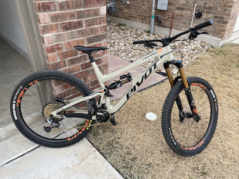 2020 Pivot Firebird 29 XL For Sale
