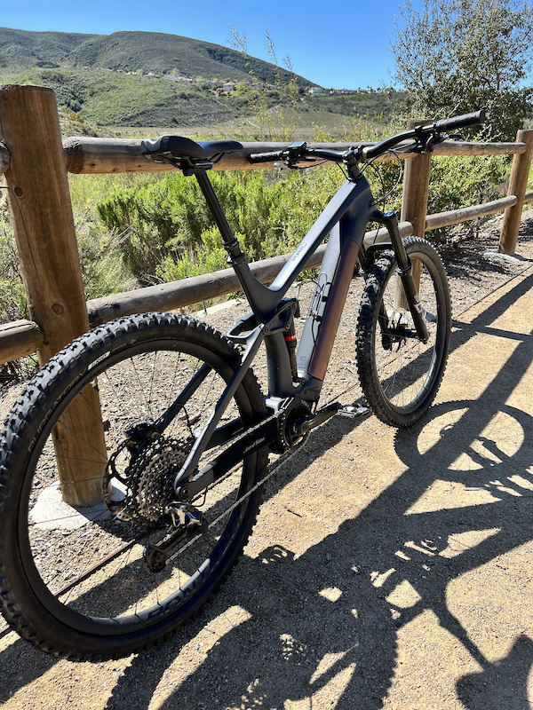 2020 Trek Rail 9.8 XT -- Brand New Motor For Sale