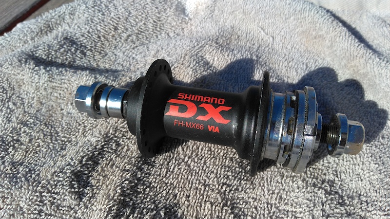 NOS Shimano DX 36 hole rear hub midschool For Sale