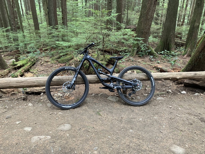2020 YT Capra Comp 29" For Sale