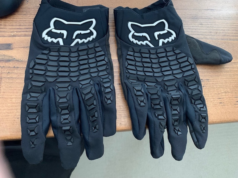2020 Fox Defend gloves For Sale