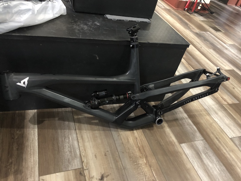 2021 YT Capra Base Frame size large For Sale
