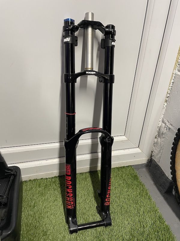 2018 RockShox Boxxer RC forks 27.5" For Sale