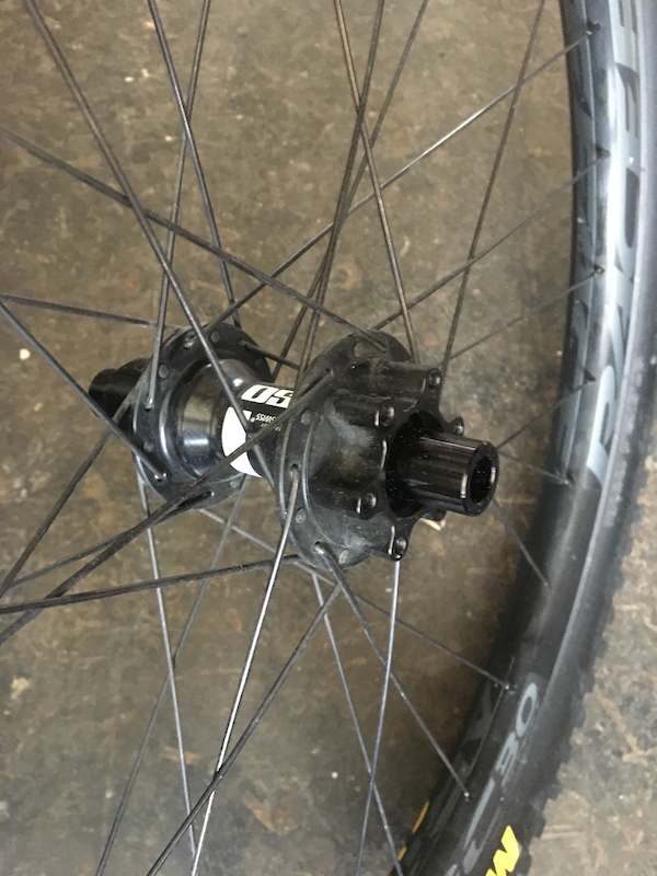 2019 Race face ARC 30 with DT Swiss 350 hubs For Sale