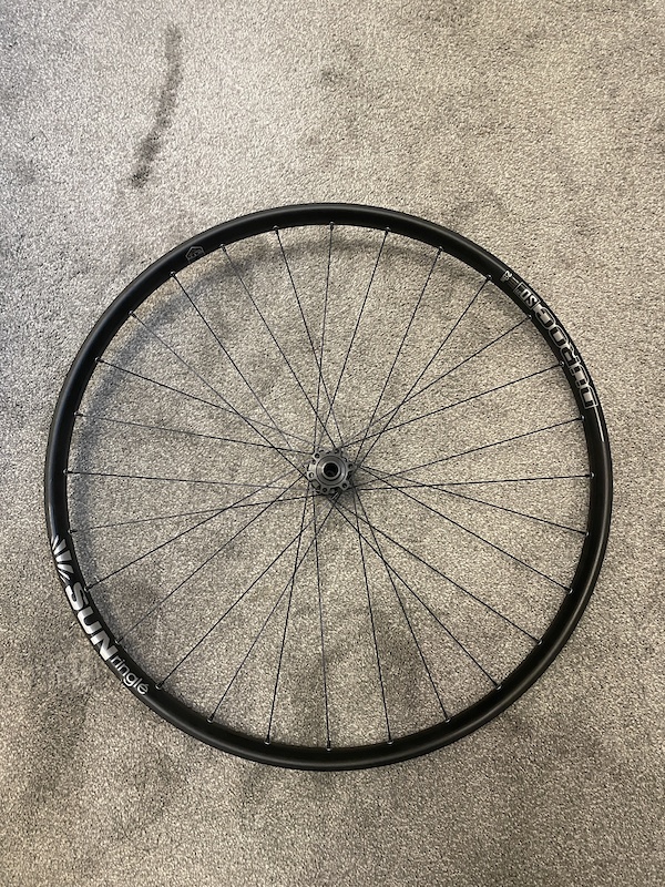2022 29” SUN Ringlé Duroc SD37 Pro front wheel For Sale