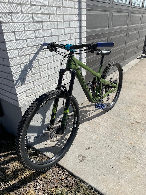 2021 Pivot Switchblade Large For Sale