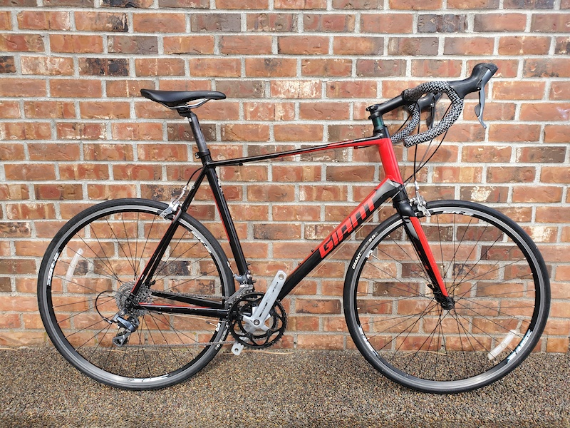 2015 Giant Defy 3 Aluminum Road Bike XL For Sale