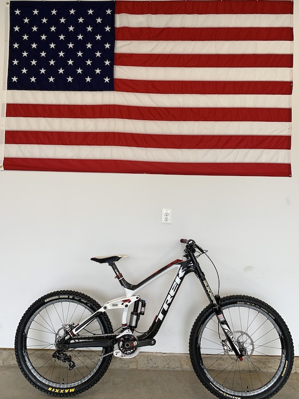 2013 Trek Session Team Issue Carbon 9.9, Medium For Sale