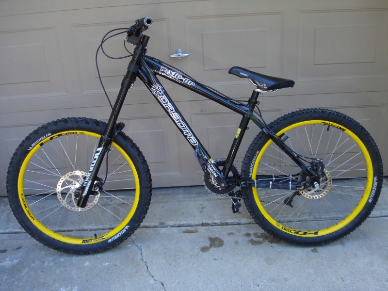 2008 DaBomb XLR8R w/ Manitou Travis 7inch travel - $900 For Sale