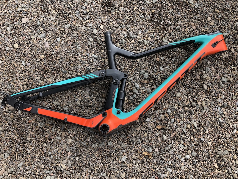 2018 Scott Genius Frame Tuned 900 (L) For Sale