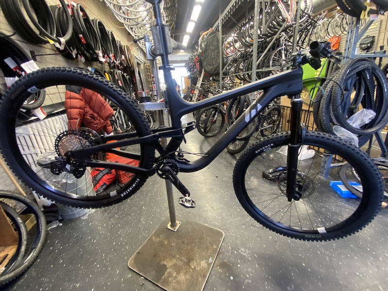 2022 Evolve alpha frame with shock **price drop** For Sale