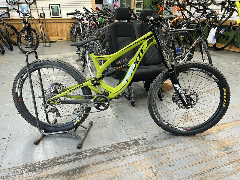 2017 Pivot Phoenix (Small) For Sale